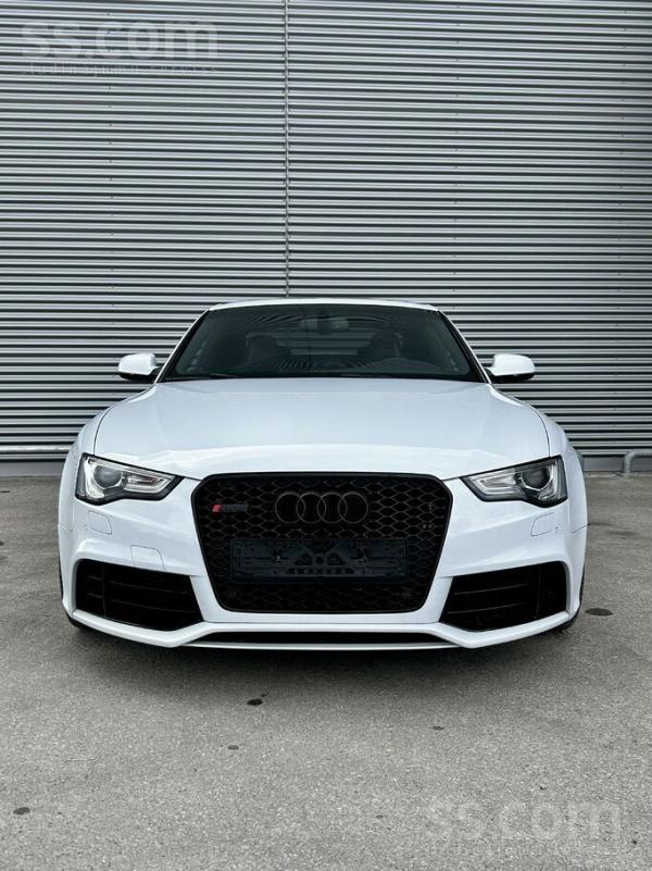 Balts Audi RS5 2013 Rīga, ar dzinēja tilpumu 4.20 L un nobraukumu 0 tūkst. km par 17900 €, foto 3 vietnē AUTOMOTO.COM.LV