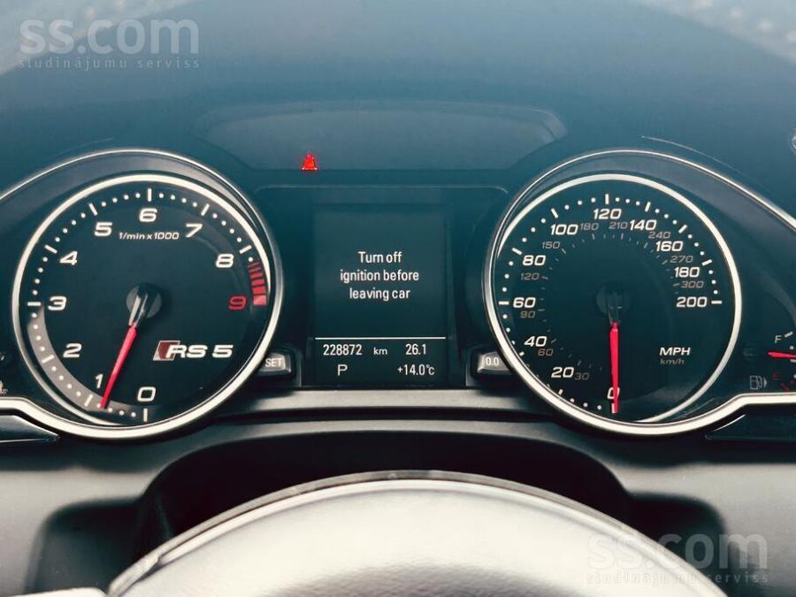 White Audi RS5 2013 in Riga, with an engine capacity of 4.20 L and mileage of 0 thousand km for 17900 €, photo 20 on AUTOMOTO.COM.LV