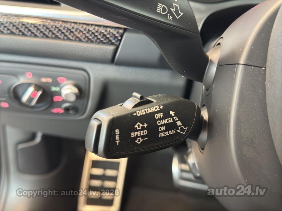 Black Audi RS6 2017 in Tallinn, with an engine capacity of 4.00 L and mileage of 121 thousand km for 49900 €, photo 13 on AUTOMOTO.COM.LV