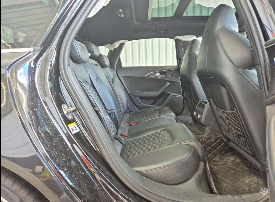 Black Audi RS6 2017 in Klaipeda, with an engine capacity of 3.99 L and mileage of 173 thousand km for 14600 €, photo 7 on AUTOMOTO.COM.LV