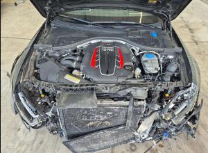 Black Audi RS6 2017 in Klaipeda, with an engine capacity of 3.99 L and mileage of 173 thousand km for 14600 €, photo 9 on AUTOMOTO.COM.LV