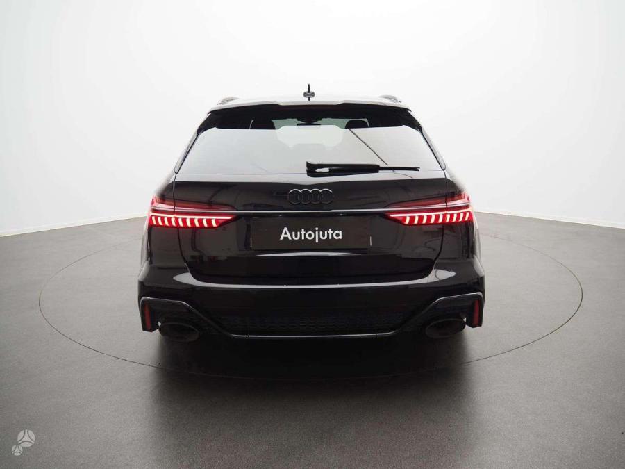 Black Audi RS6 2021 in Vilnius, with an engine capacity of 4.00 L and mileage of 104 thousand km for 75000 €, photo 6 on AUTOMOTO.COM.LV