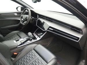 Black Audi RS6 2021 in Vilnius, with an engine capacity of 4.00 L and mileage of 104 thousand km for 75000 €, photo 15 on AUTOMOTO.COM.LV