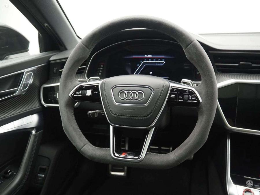 Black Audi RS6 2021 in Vilnius, with an engine capacity of 4.00 L and mileage of 104 thousand km for 75000 €, photo 23 on AUTOMOTO.COM.LV