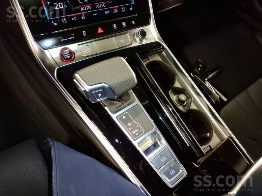 Melns Audi RS6 2025 Rīga, ar dzinēja tilpumu 4.00 L un nobraukumu 16 tūkst. km par 118800 €, foto 7 vietnē AUTOMOTO.COM.LV