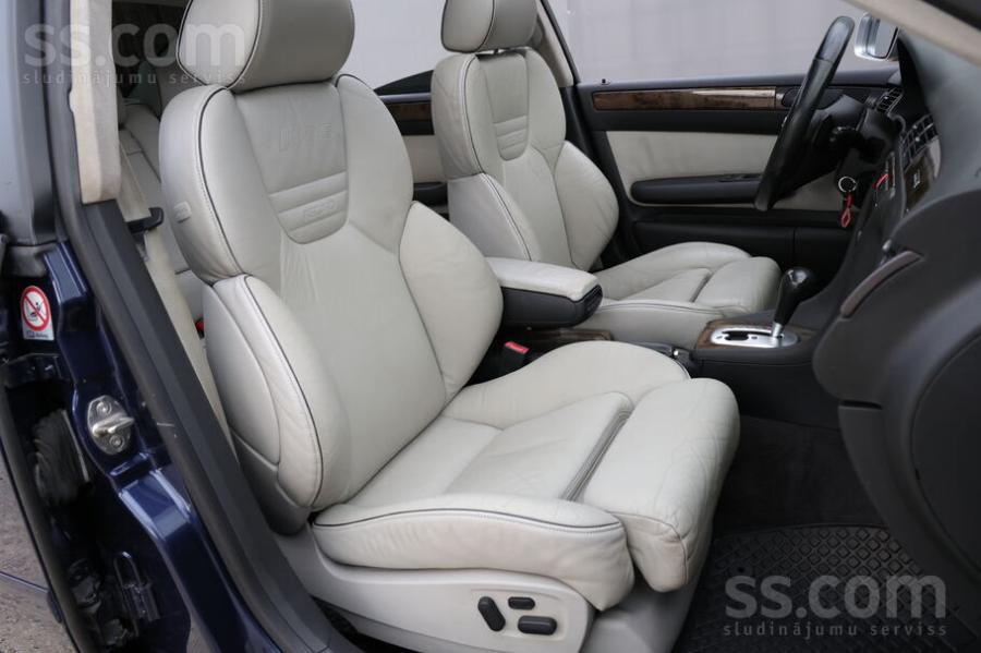 Zils Audi RS6 2003 Tukums, ar dzinēja tilpumu 4.20 L un nobraukumu 340 tūkst. km par 11900 €, foto 10 vietnē AUTOMOTO.COM.LV