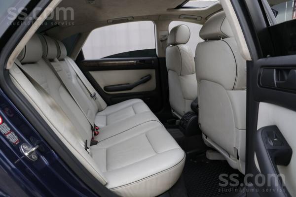 Blue Audi RS6 2003 in Tukums, with an engine capacity of 4.20 L and mileage of 340 thousand km for 11900 €, photo 10 on AUTOMOTO.COM.LV