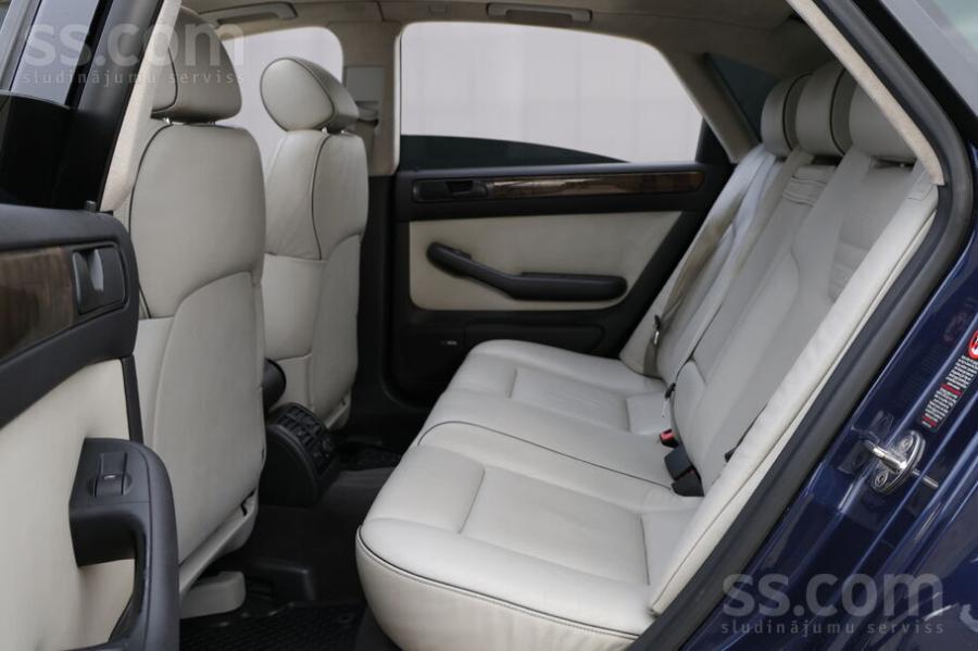 Zils Audi RS6 2003 Tukums, ar dzinēja tilpumu 4.20 L un nobraukumu 340 tūkst. km par 11900 €, foto 15 vietnē AUTOMOTO.COM.LV