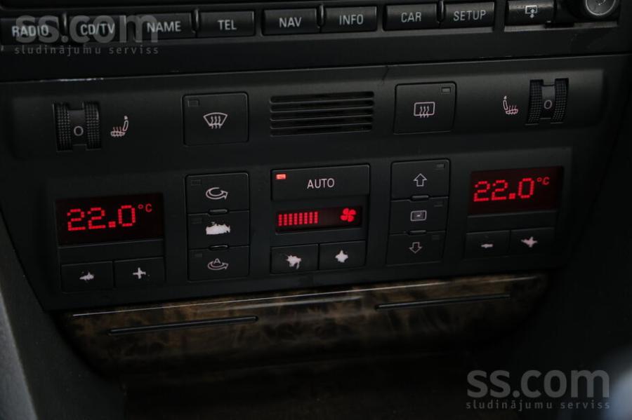 Zils Audi RS6 2003 Tukums, ar dzinēja tilpumu 4.20 L un nobraukumu 340 tūkst. km par 11900 €, foto 21 vietnē AUTOMOTO.COM.LV