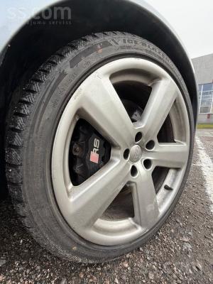 Pelēks Audi RS6 2003 Rīga, ar dzinēja tilpumu 4.20 L un nobraukumu 94 tūkst. km par 19500 €, foto 10 vietnē AUTOMOTO.COM.LV