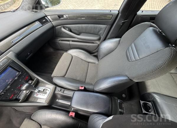 Grey Audi RS6 2003 in Ogre, with an engine capacity of 4.20 L and mileage of 95 thousand km for 21500 €, photo 9 on AUTOMOTO.COM.LV