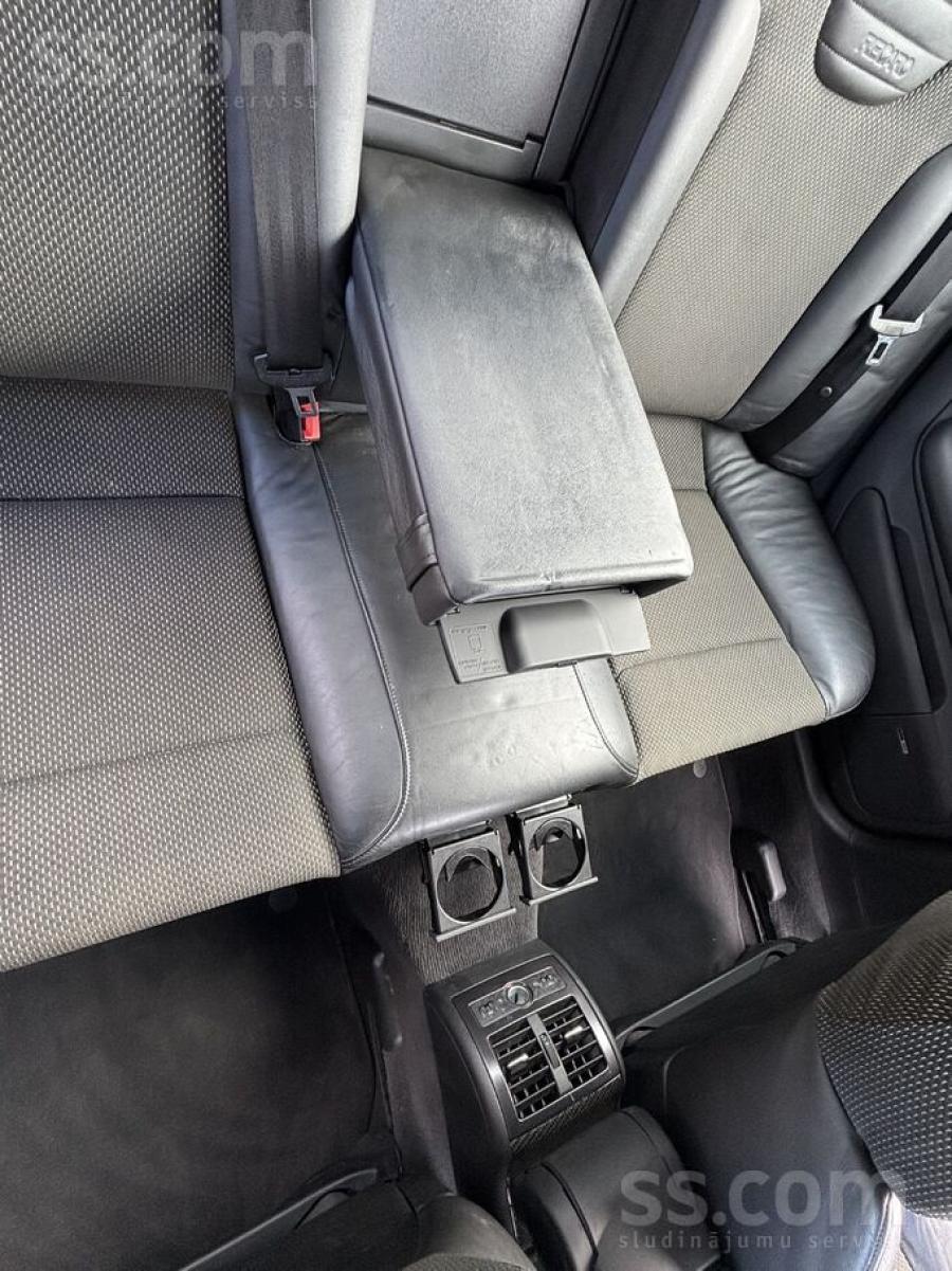 Pelēks Audi RS6 2003 Ogre, ar dzinēja tilpumu 4.20 L un nobraukumu 95 tūkst. km par 21500 €, foto 13 vietnē AUTOMOTO.COM.LV