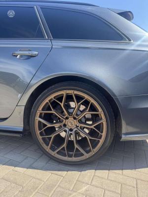 Grey Audi RS6 2014 in Vilnius, with an engine capacity of 3.99 L and mileage of 220 thousand km for 39000 €, photo 14 on AUTOMOTO.COM.LV