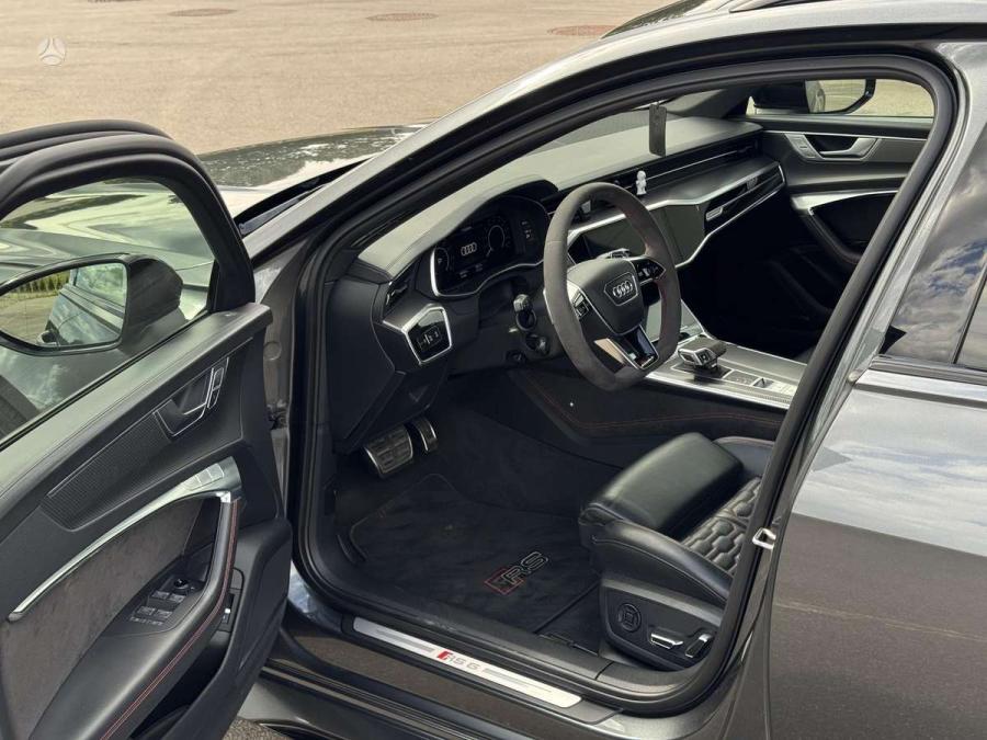 Pelēks Audi RS6 2019 Viļņa, ar dzinēja tilpumu 4.00 L un nobraukumu 90 tūkst. km par 68000 €, foto 10 vietnē AUTOMOTO.COM.LV