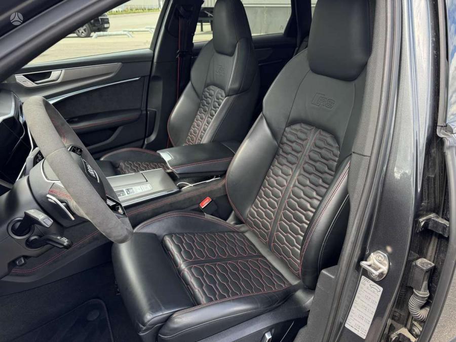 Pelēks Audi RS6 2019 Viļņa, ar dzinēja tilpumu 4.00 L un nobraukumu 90 tūkst. km par 68000 €, foto 11 vietnē AUTOMOTO.COM.LV