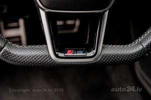 Pelēks Audi RS6 2020 Pērnava, ar dzinēja tilpumu 4.00 L un nobraukumu 116 tūkst. km par 70990 €, foto 22 vietnē AUTOMOTO.COM.LV