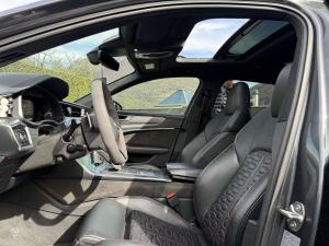 Pelēks Audi RS6 2020 Viļņa, ar dzinēja tilpumu 4.00 L un nobraukumu 90 tūkst. km par 68000 €, foto 14 vietnē AUTOMOTO.COM.LV