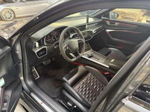 Pelēks Audi RS6 2020 Viļņa, ar dzinēja tilpumu 4.00 L un nobraukumu 90 tūkst. km par 68000 €, foto 23 vietnē AUTOMOTO.COM.LV