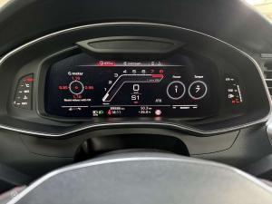 Pelēks Audi RS6 2020 Viļņa, ar dzinēja tilpumu 4.00 L un nobraukumu 90 tūkst. km par 68000 €, foto 27 vietnē AUTOMOTO.COM.LV