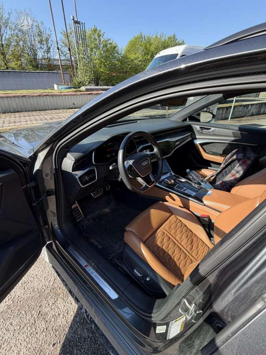 Pelēks Audi RS6 2021 Kauņa, ar dzinēja tilpumu 4.00 L un nobraukumu 117 tūkst. km par 55000 €, foto 8 vietnē AUTOMOTO.COM.LV