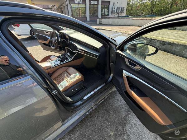 Grey Audi RS6 2021 in Kaunas, with an engine capacity of 4.00 L and mileage of 117 thousand km for 55000 €, photo 10 on AUTOMOTO.COM.LV