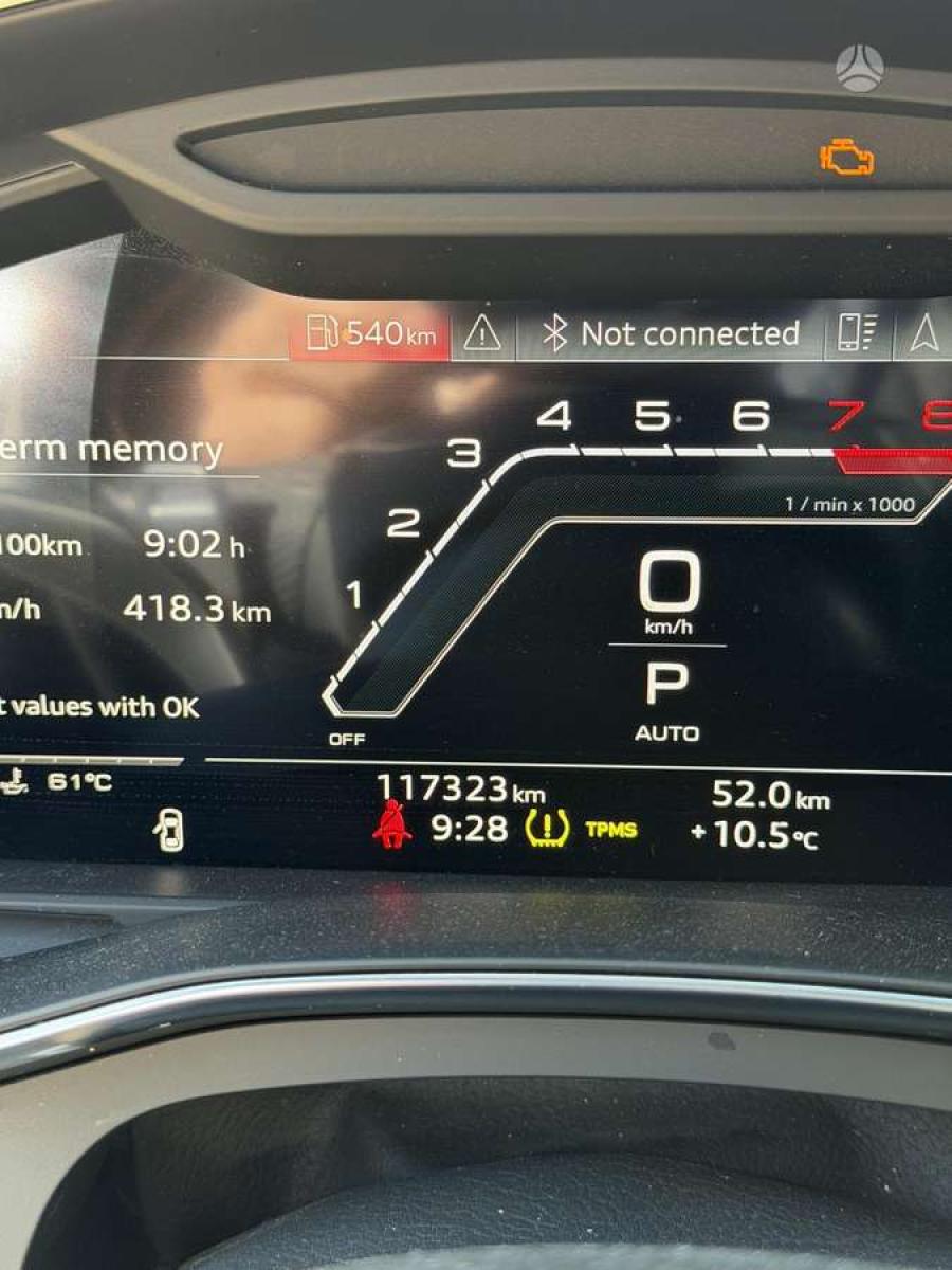 Pelēks Audi RS6 2021 Kauņa, ar dzinēja tilpumu 4.00 L un nobraukumu 117 tūkst. km par 55000 €, foto 12 vietnē AUTOMOTO.COM.LV