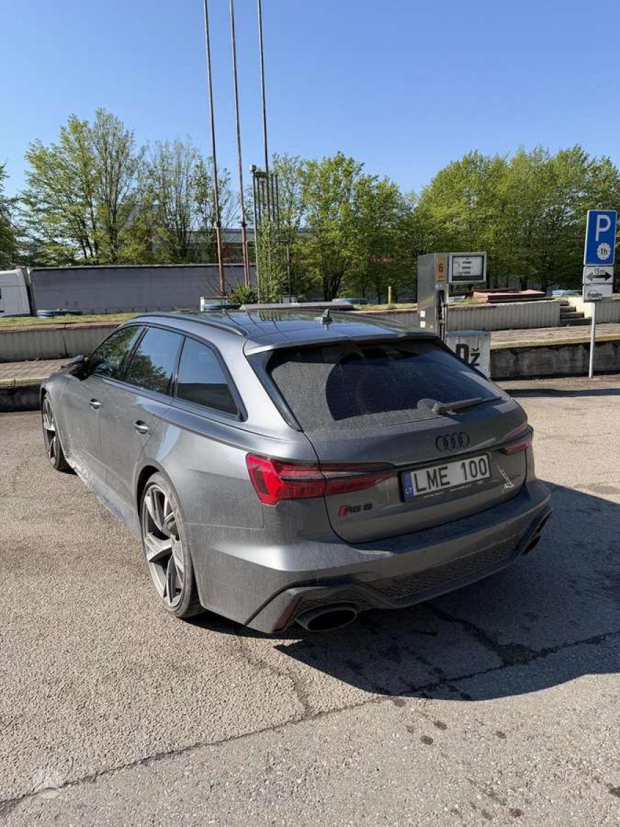 Pelēks Audi RS6 2021 Kauņa, ar dzinēja tilpumu 4.00 L un nobraukumu 117 tūkst. km par 55000 €, foto 14 vietnē AUTOMOTO.COM.LV