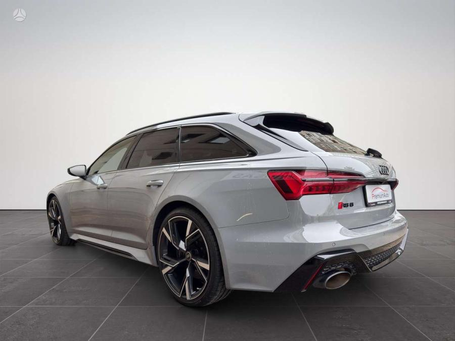 Pelēks Audi RS6 2021 Viļņa, ar dzinēja tilpumu 4.00 L un nobraukumu 76 tūkst. km par 87900 €, foto 5 vietnē AUTOMOTO.COM.LV