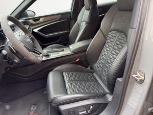 Pelēks Audi RS6 2021 Viļņa, ar dzinēja tilpumu 4.00 L un nobraukumu 76 tūkst. km par 87900 €, foto 10 vietnē AUTOMOTO.COM.LV
