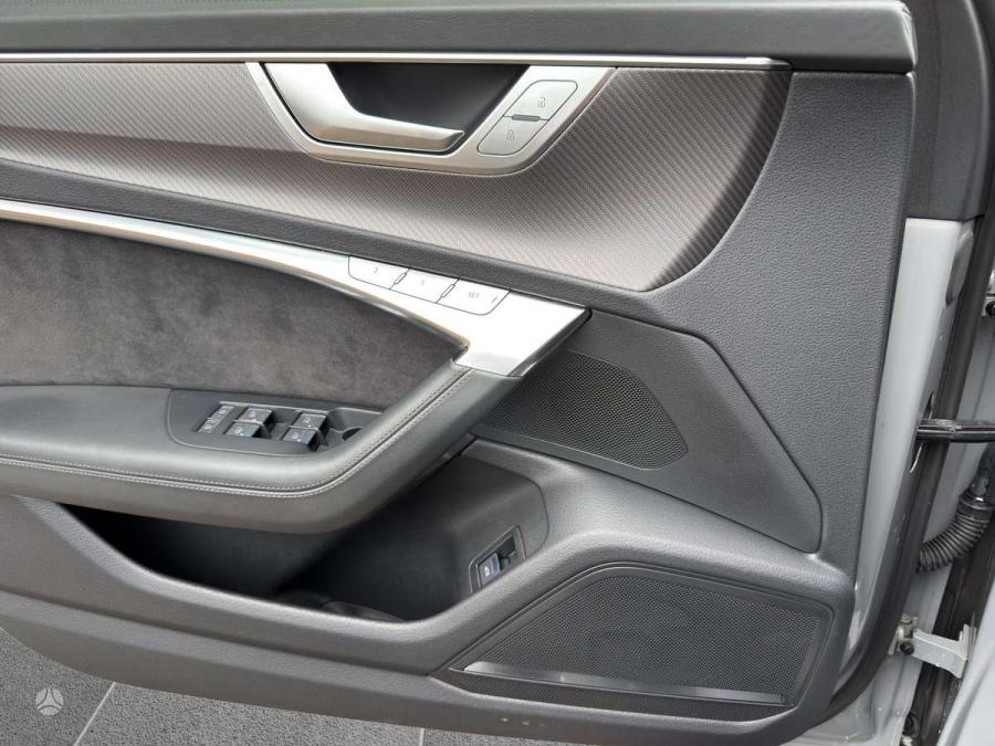Pelēks Audi RS6 2021 Viļņa, ar dzinēja tilpumu 4.00 L un nobraukumu 76 tūkst. km par 87900 €, foto 13 vietnē AUTOMOTO.COM.LV