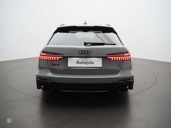 Grey Audi RS6 2022 in Vilnius, with an engine capacity of 4.00 L and mileage of 28 thousand km for 96000 €, photo 6 on AUTOMOTO.COM.LV