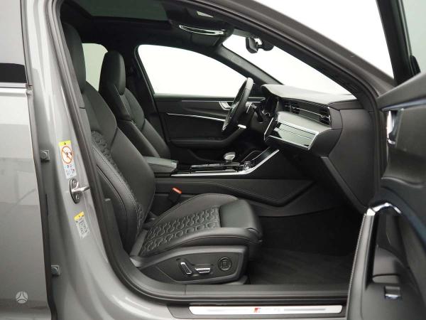Grey Audi RS6 2022 in Vilnius, with an engine capacity of 4.00 L and mileage of 28 thousand km for 96000 €, photo 11 on AUTOMOTO.COM.LV