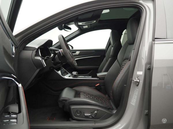 Pelēks Audi RS6 2023 Viļņa, ar dzinēja tilpumu 4.00 L un nobraukumu 47 tūkst. km par 98900 €, foto 8 vietnē AUTOMOTO.COM.LV