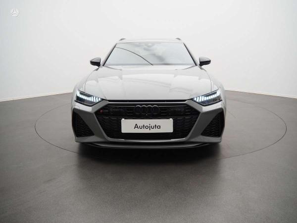 Grey Audi RS6 2023 in Vilnius, with an engine capacity of 4.00 L and mileage of 33 thousand km for 97000 €, photo 2 on AUTOMOTO.COM.LV