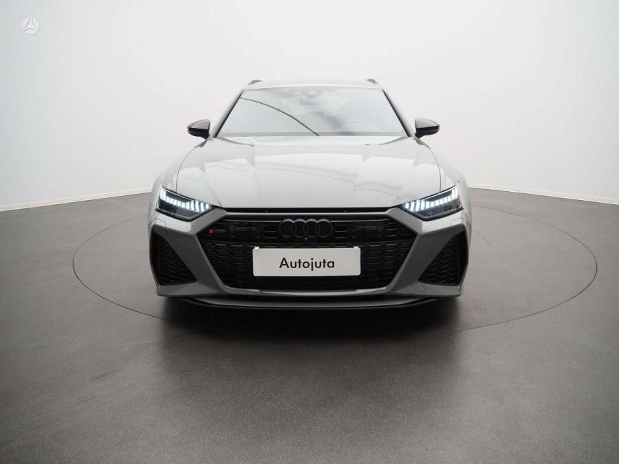 Pelēks Audi RS6 2023 Viļņa, ar dzinēja tilpumu 4.00 L un nobraukumu 33 tūkst. km par 97000 €, foto 3 vietnē AUTOMOTO.COM.LV