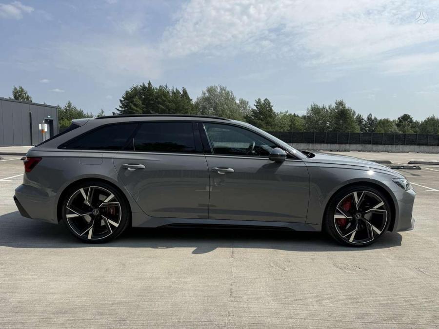 Grey Audi RS6 2023 in Vilnius, with an engine capacity of 4.00 L and mileage of 36 thousand km for 92900 €, photo 9 on AUTOMOTO.COM.LV