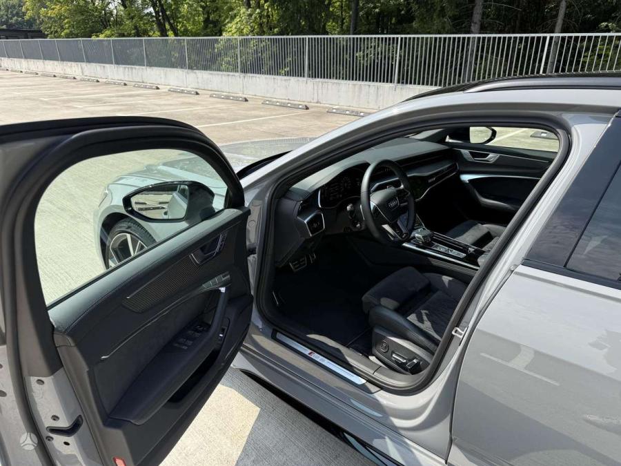Grey Audi RS6 2023 in Vilnius, with an engine capacity of 4.00 L and mileage of 36 thousand km for 92900 €, photo 13 on AUTOMOTO.COM.LV