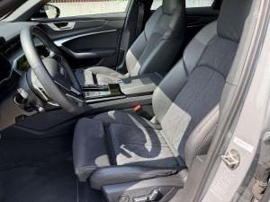 Grey Audi RS6 2023 in Vilnius, with an engine capacity of 4.00 L and mileage of 36 thousand km for 92900 €, photo 14 on AUTOMOTO.COM.LV