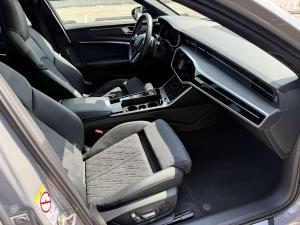 Grey Audi RS6 2023 in Vilnius, with an engine capacity of 4.00 L and mileage of 36 thousand km for 92900 €, photo 15 on AUTOMOTO.COM.LV