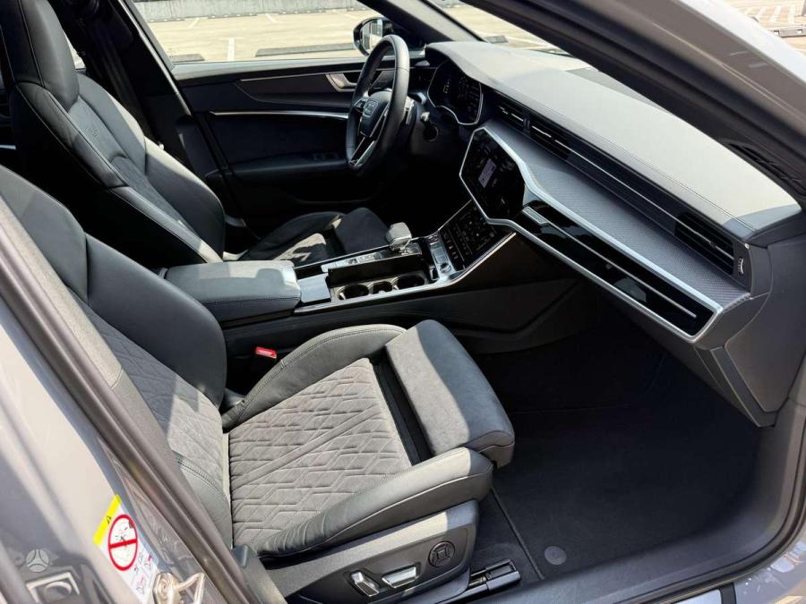Grey Audi RS6 2023 in Vilnius, with an engine capacity of 4.00 L and mileage of 36 thousand km for 92900 €, photo 15 on AUTOMOTO.COM.LV