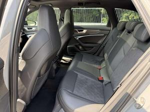 Grey Audi RS6 2023 in Vilnius, with an engine capacity of 4.00 L and mileage of 36 thousand km for 92900 €, photo 17 on AUTOMOTO.COM.LV