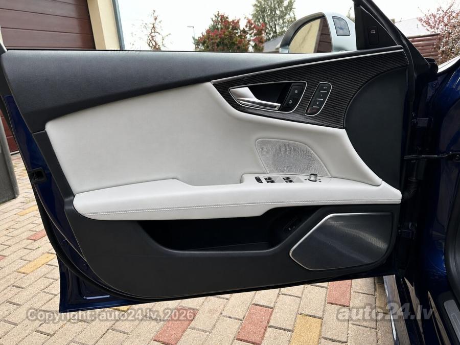 Zils Audi RS7 2014 Rīga, ar dzinēja tilpumu 4.00 L un nobraukumu 150 tūkst. km par 37900 €, foto 9 vietnē AUTOMOTO.COM.LV