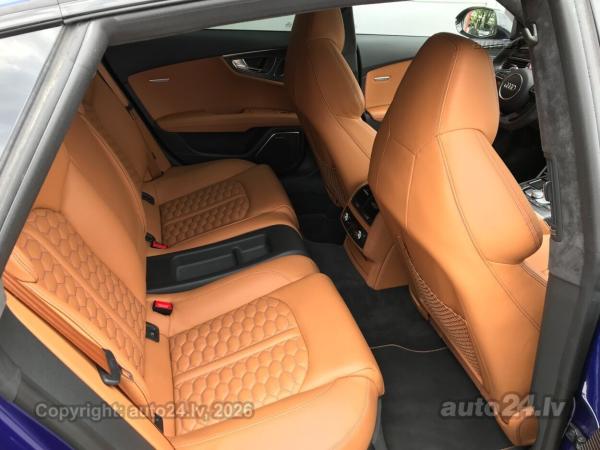 Zils Audi RS7 2016 Tartu, ar dzinēja tilpumu 4.00 L un nobraukumu 40 tūkst. km par 69900 €, foto 9 vietnē AUTOMOTO.COM.LV