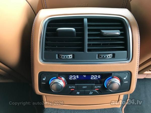 Zils Audi RS7 2016 Tartu, ar dzinēja tilpumu 4.00 L un nobraukumu 40 tūkst. km par 69900 €, foto 10 vietnē AUTOMOTO.COM.LV