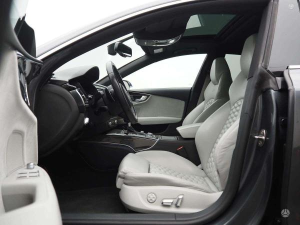Pelēks Audi RS7 2015 Viļņa, ar dzinēja tilpumu 3.99 L un nobraukumu 128 tūkst. km par 34900 €, foto 8 vietnē AUTOMOTO.COM.LV