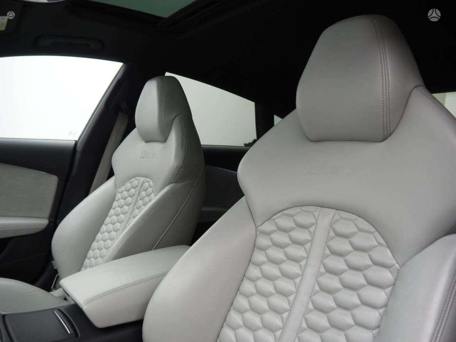 Pelēks Audi RS7 2015 Viļņa, ar dzinēja tilpumu 3.99 L un nobraukumu 128 tūkst. km par 34900 €, foto 17 vietnē AUTOMOTO.COM.LV