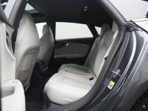 Pelēks Audi RS7 2015 Viļņa, ar dzinēja tilpumu 3.99 L un nobraukumu 128 tūkst. km par 34900 €, foto 19 vietnē AUTOMOTO.COM.LV