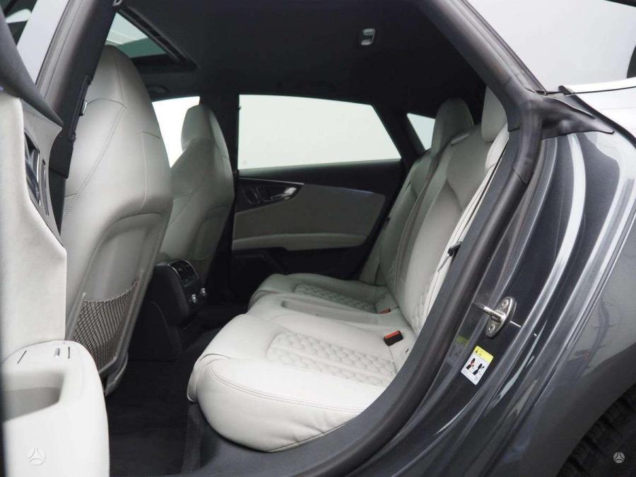 Pelēks Audi RS7 2015 Viļņa, ar dzinēja tilpumu 3.99 L un nobraukumu 128 tūkst. km par 34900 €, foto 19 vietnē AUTOMOTO.COM.LV