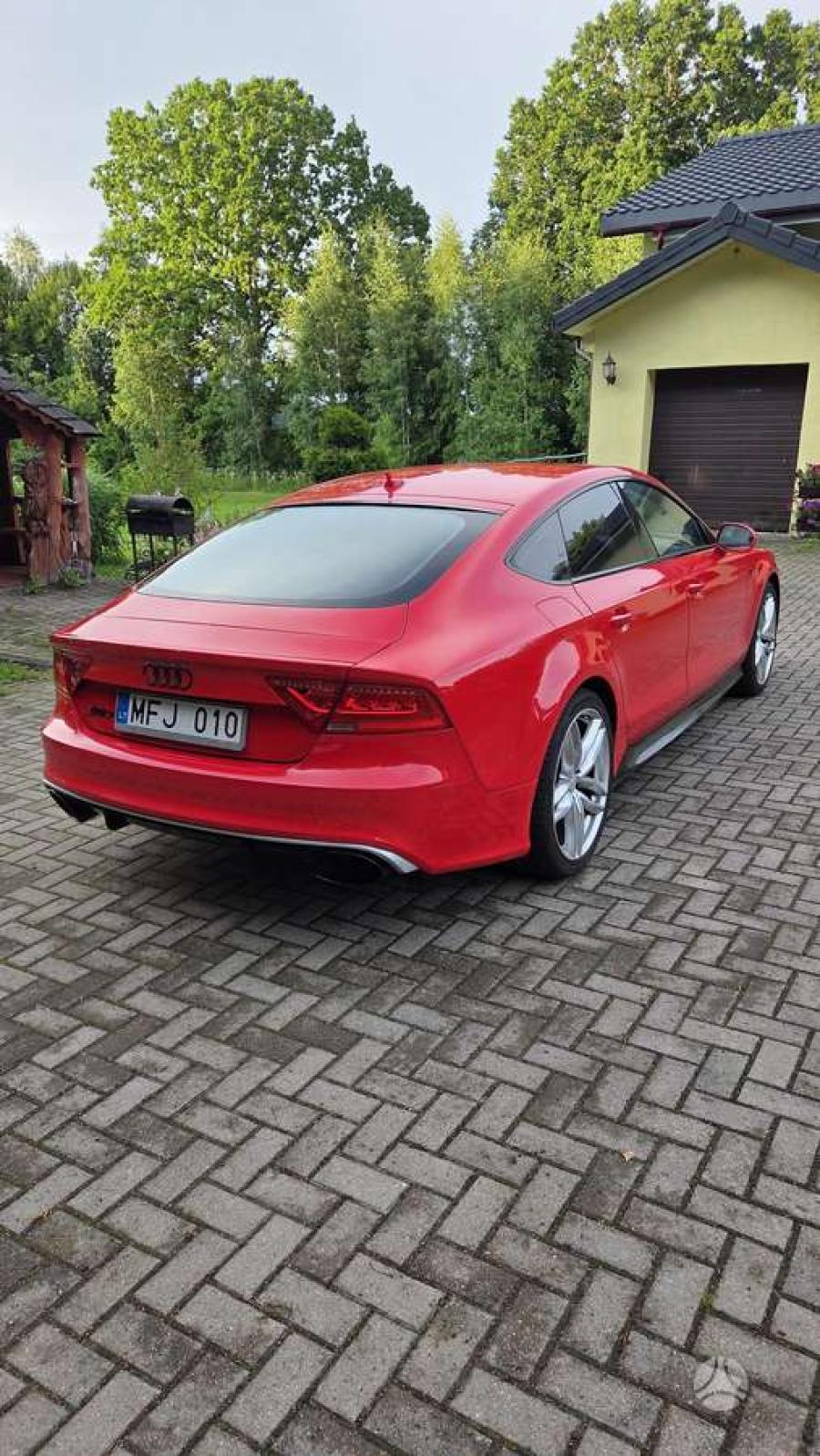 Sarkans Audi RS7 2015 Viļņa, ar dzinēja tilpumu 4.00 L un nobraukumu 120 tūkst. km par 30500 €, foto 7 vietnē AUTOMOTO.COM.LV