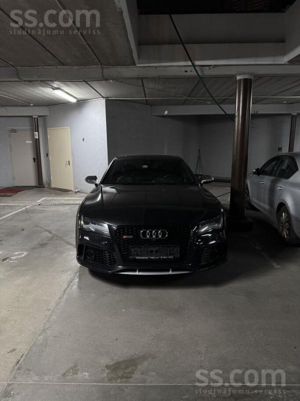 Violet Audi RS7 2014 in Riga, with an engine capacity of 4.00 L and mileage of 160 thousand km for 24499 €, photo 10 on AUTOMOTO.COM.LV